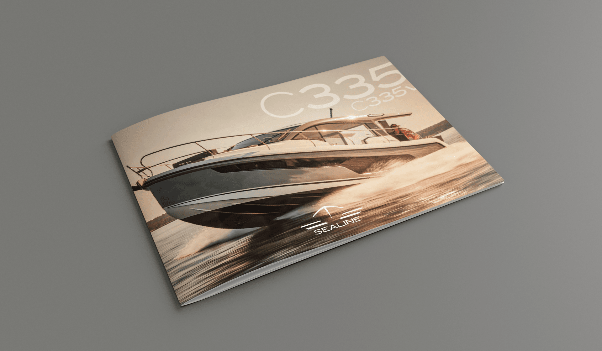 SEALINE C335 | The 33-foot motor yacht from SEALINE